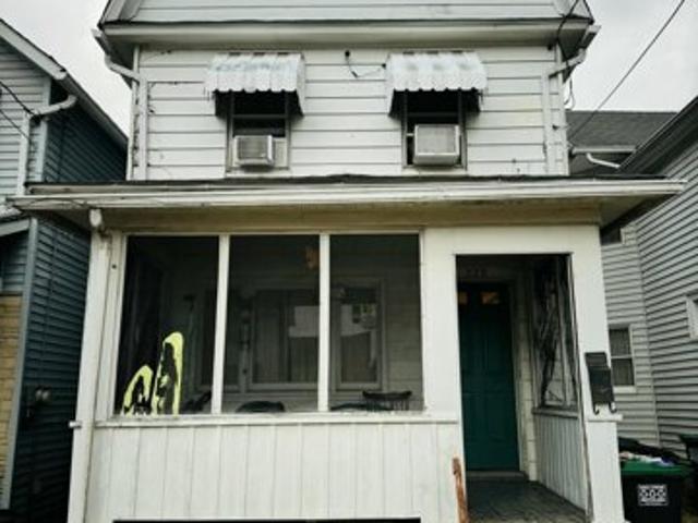 Charles St, Luzerne, Home For Sale