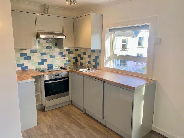 Charles Street, TRING 1 bed apartment to rent £1,075 pcm £248 pw