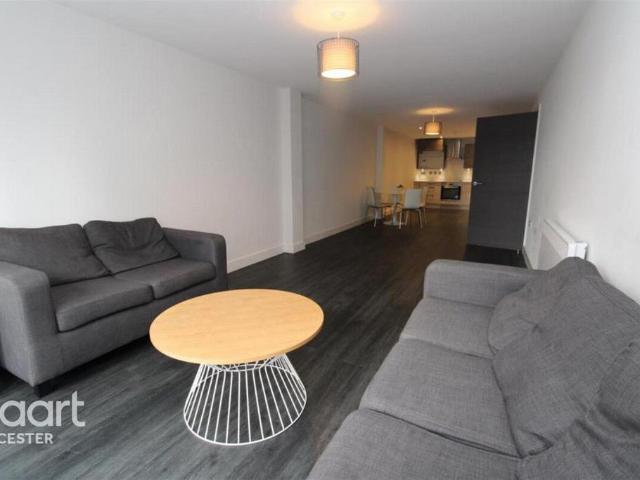 Charles Street, Leicester 2 bed apartment to rent £1,150 pcm £265 pw