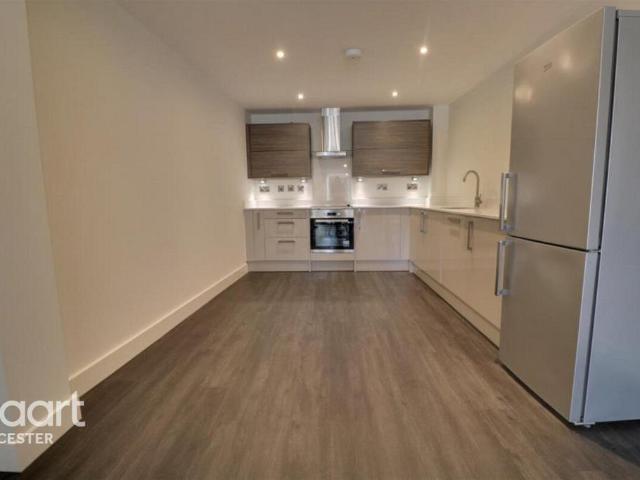 Charles Street, Leicester 2 bed apartment to rent £1,150 pcm £265 pw