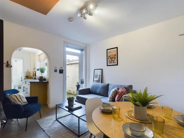 Charles Street, Lincoln LN1 4 bed house to rent £1,517 pcm £350 pw