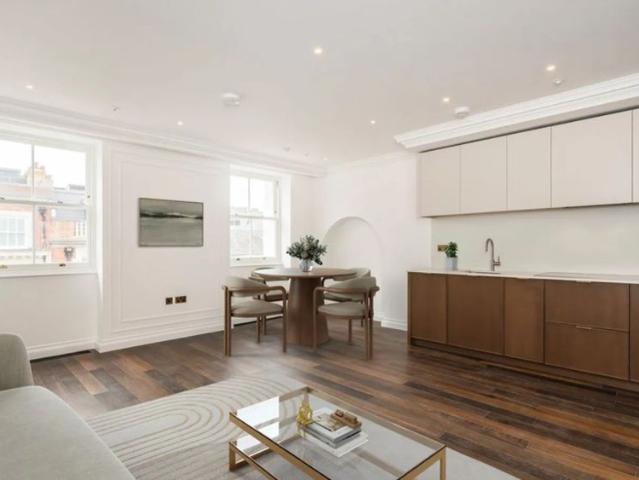 Charles Street, Mayfair, W1J