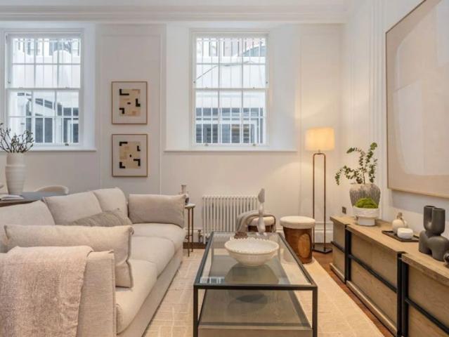 Charles Street, Mayfair, W1J