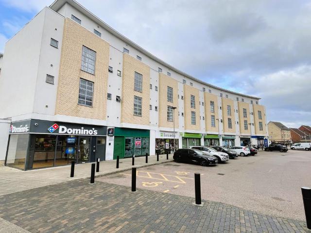 Charlesmere Gardens, SE28 1 bed flat to rent £1,450 pcm £335 pw