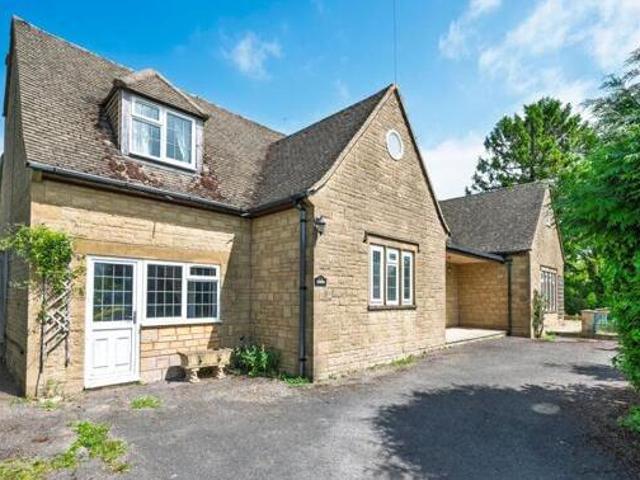 Charlesway, Longborough, 6 Bedroom Detached