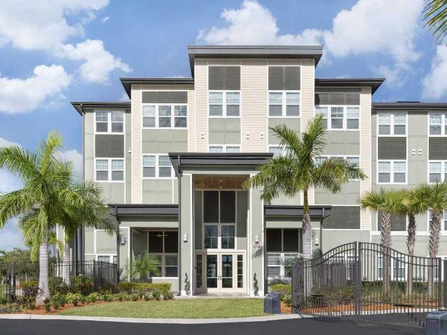 Charleston on 66th 1 Bedroom Apartment for Rent at 12700 66th St, Largo, FL 33773