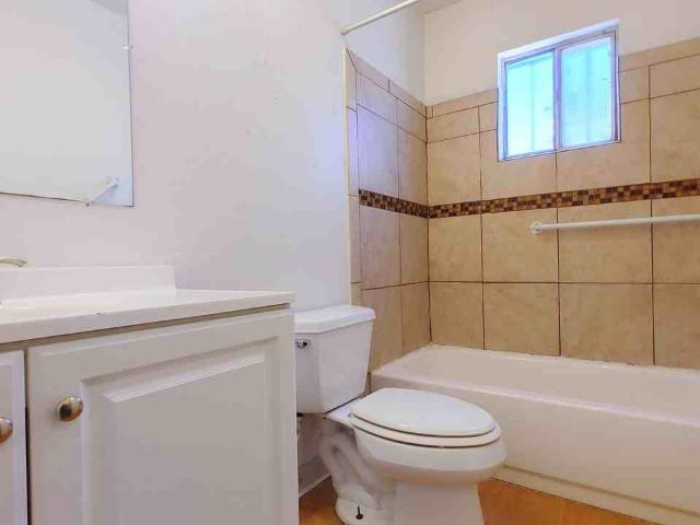 Charleston 1 Bedroom Apartment for Rent at 240 Charleston St Ne, Albuquerque, NM 87108 La Mesa