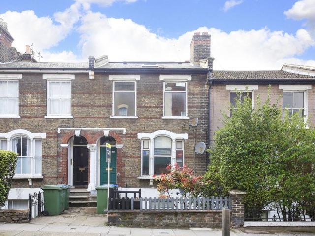 Charlton Church Lane, Charlton 1 bed flat to rent £1,550 pcm £358 pw