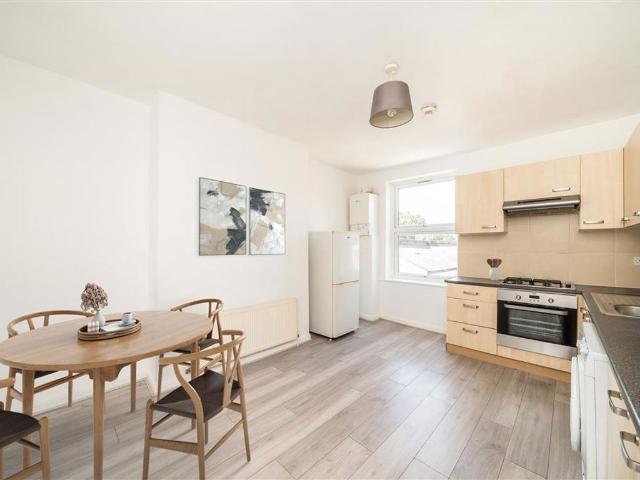 Charlton Church Lane, Charlton SE7, 2 bed flat to rent, £1,800 pcm | PrimeLocation