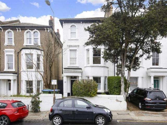 Charlton Church Lane, London SE7 1 bed flat to rent £1,650 pcm £381 pw