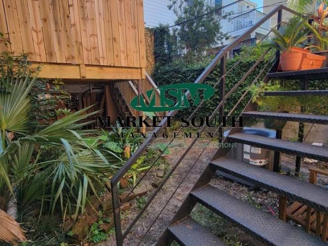 CHARLTON E 216.5 1 Bedroom Apartment for Rent at 216 1/2 E Charlton Ln, Savannah, GA 31401 Downtown Savannah