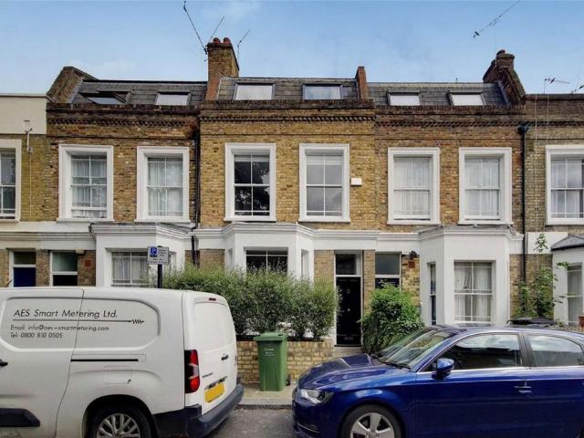 Charlton Kings Road, London NW5 3 bed terraced house to rent £4,996 pcm £1,153 pw