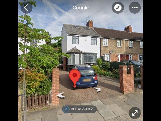 Charlton Park Lane, London SE7, 3 bed end terrace house to rent, £2,950 pcm | PrimeLocation