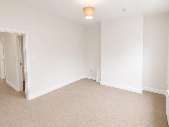 Charlton Road, Levenshulme M19, 2 bed flat to rent, £895 pcm | PrimeLocation