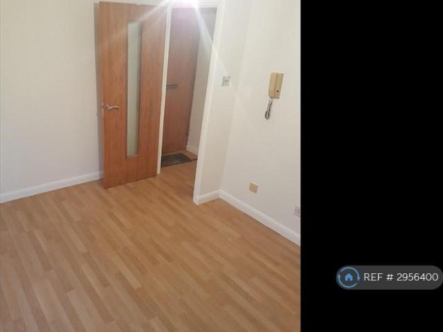 Charlton Road, London, N9 Studio to rent £1,199 pcm £277 pw