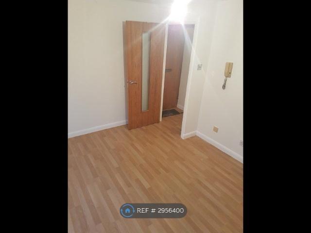Charlton Road, London N9, Studio to rent, £1,199 pcm | PrimeLocation