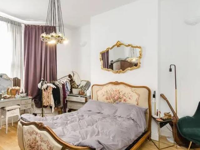 Charlton Road, London, NW10 4BB, United Kingdom | 3 bed townhouse for rent #139543269 | Rentberry