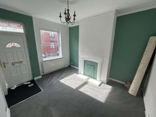 Charlton Street, East End, LS9