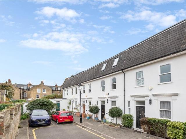 Charlwood Terrace, London 3 bed terraced bungalow to rent £6,500 pcm £1,500 pw