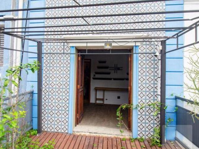 Charmosa Casa à Venda na Pompéia!