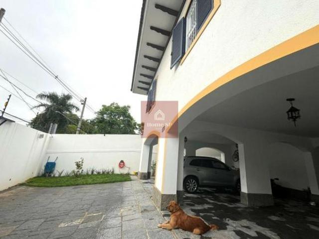 Charmosa casa com estilo colonial brasileiro, estuda permuta por apto com 200m Moema e Campo Belo