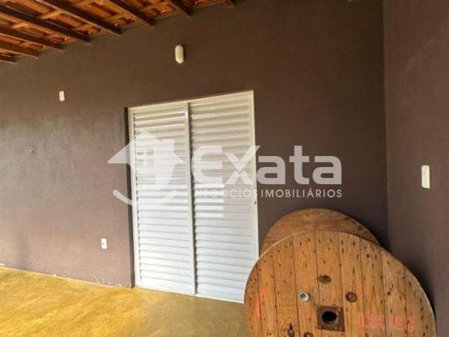Charmosa chacara a venda em Briquituba, Aluminio 03 suites e 03 vagas