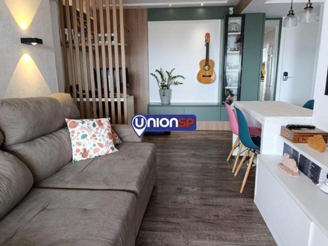 Charmoso Apartamento à Venda no Brise Vergueiro