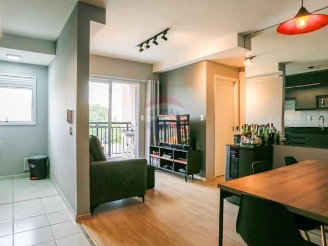 Charmoso Apartamento em Vila Haro: Conforto e Modernidade