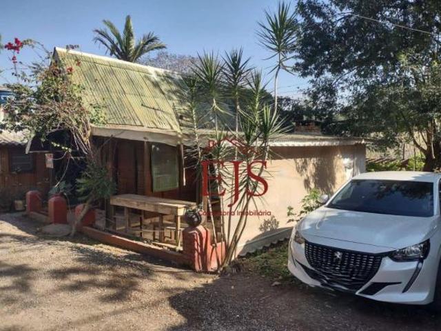 Charmoso chalé a venda em camping de Atibaia