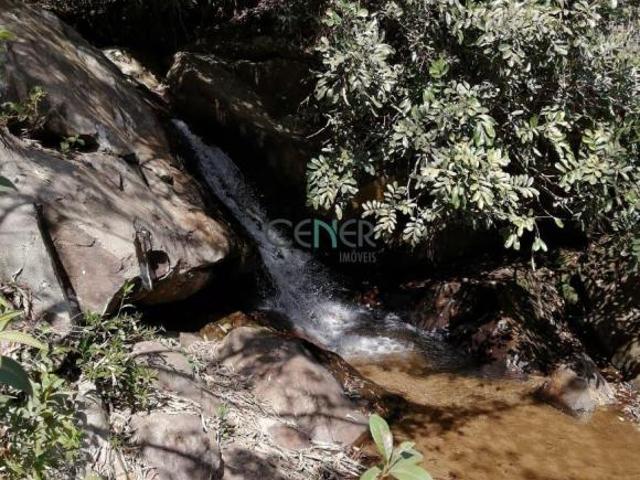 Charmoso sítio de 15,7 ha em Belo Vale MG