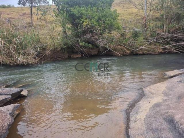 Charmoso sítio de 3,28 ha por 220 mil em Jeceaba/Entre Rios de Minas