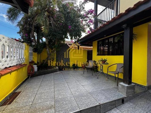 CHARMOSO SOBRADO NO INDAIÁ À 500 METROS DA PRAIA DO INDAIA
