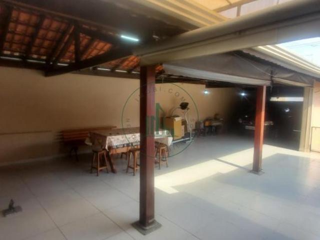 Charme e Conforto no Jardim Monumento – Casa com 250m² bem localizada, Área.