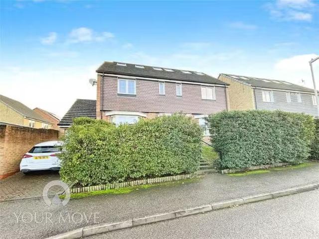 For Rent! 4 BA 5 bedroom Detached House to rent, Eleanor Close.