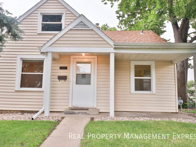 Charming 4 Bedroom 2.5 Bath near Sanford
