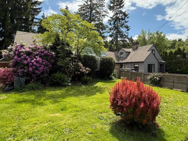 Charming 4 Bedroom, 2 Bath Home in the Heart of Mount Tabor See video!