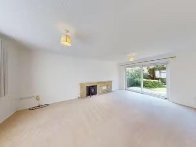 Cozy 4 bedroom detached house for rent in Sea Street, St. Marg.