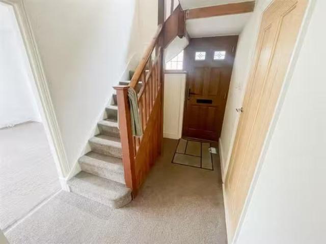 Unique 4 bedroom detached house for rent in St. Marys Road, Fr.