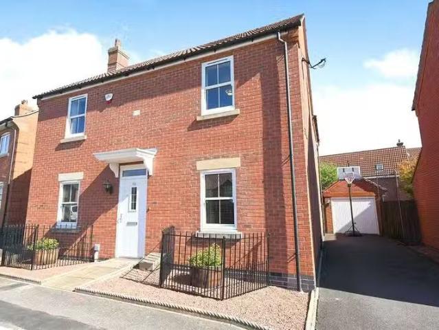 Rental! 4 bedroom Detached House to rent, Blackfriars Road, Li.
