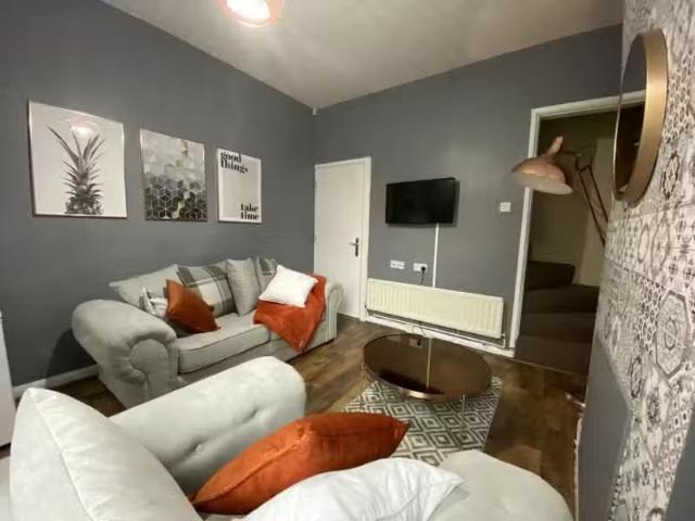 New 4 bedroom house for rent in Gleave Road D, Selly Oak, Bi.