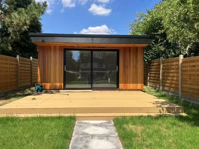 Just in! 4 bedroom semi detached house for rent in Batchwood D.
