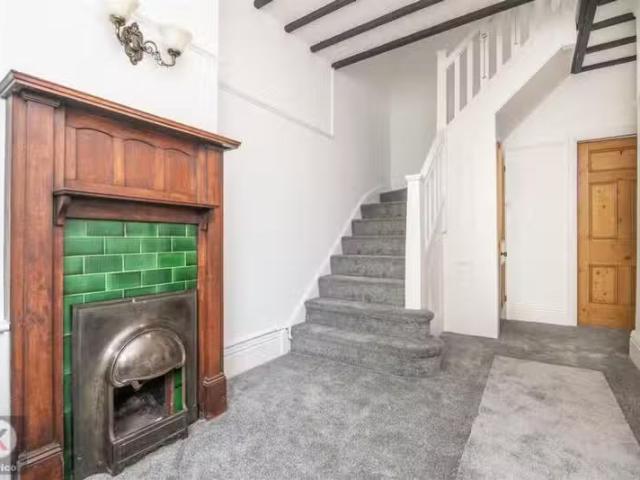 Just in! 4 bedroom semi detached house for rent in Southam Roa.