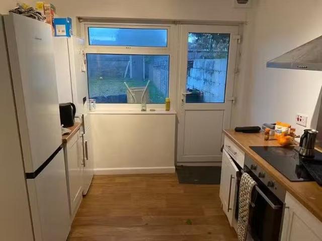 Deal! 4 bedroom terraced house for rent in BPC02315 Balaclava.