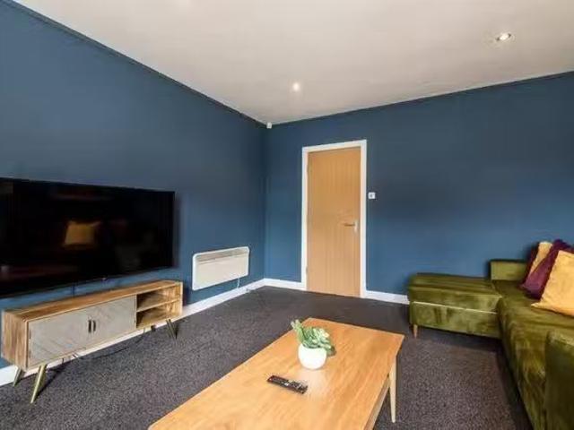 Just in! 4 BR Canning Street