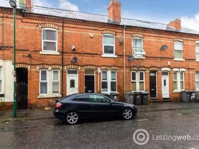 Unique 4 BR Property to rent in Forster Street, City Centre, N.