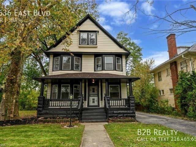 Charming 5 Bed Property at Prime Location