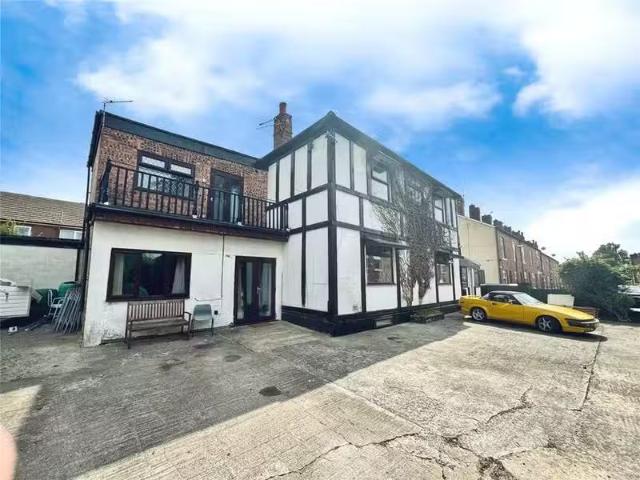 Rental! 5 bedroom Detached House to rent, Mount Street, Swinto.
