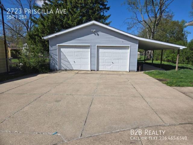 Charming 5 Bedroom Property in Prime Location