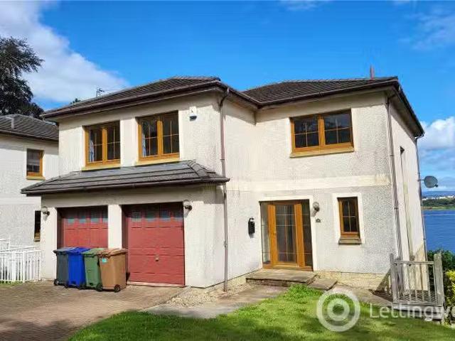 Charming 5 BR Property to rent in Dennistoun Road, Langbank, P.