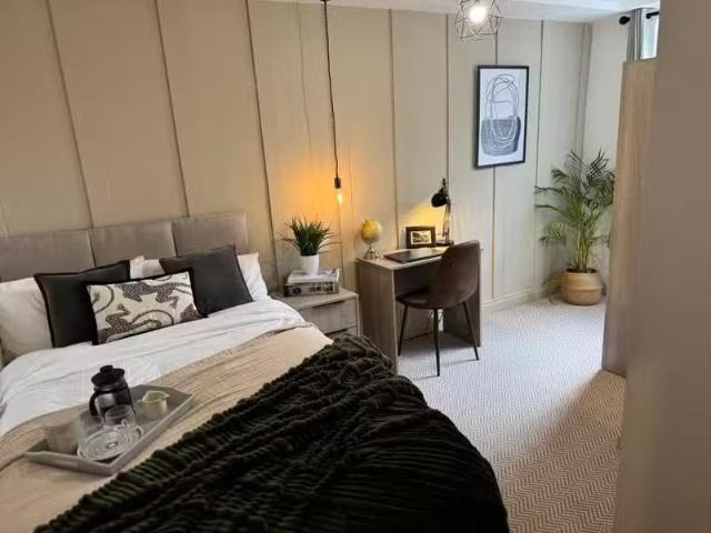 Unique 6 BA 6 bedroom house of multiple occupation for rent in.